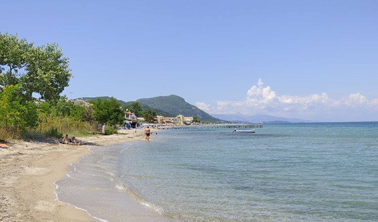 De plaats Messonghi op Corfu, Griekenland - Ross Holidays