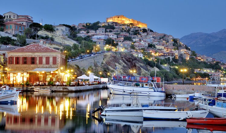 De plaats Molivos op Lesbos, Griekenland - Ross Holidays