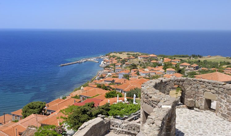 De plaats Molivos op Lesbos, Griekenland - Ross Holidays